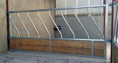 Timber Diagonal Gate Feed Barrier - MagentaDirect